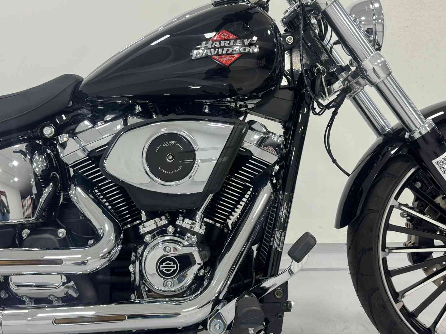 HARLEY DAVIDSON SOFTAIL BREAKOUT 2025 - We Buy Exclusive Cars